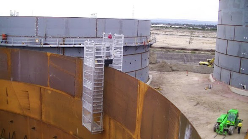 Rolling Scaffolds | Shell Buggies | Tank Welding